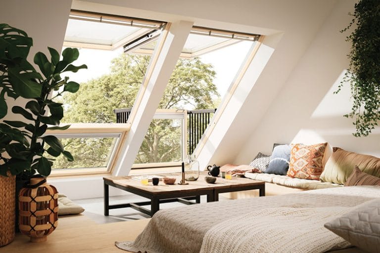 Prix pose d'un Velux | Coût moyen & Tarif pose | Guide