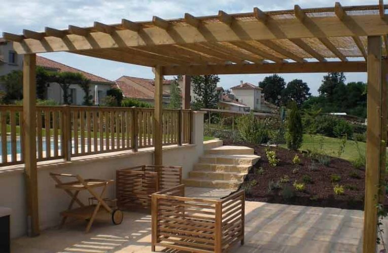 Prix d'une pergola | Coût moyen & Tarif pose | Guide