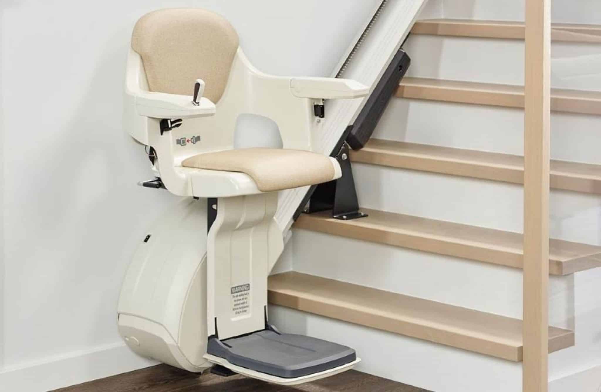 Quel monte-escalier choisir chez soi ? | Conseils & avis