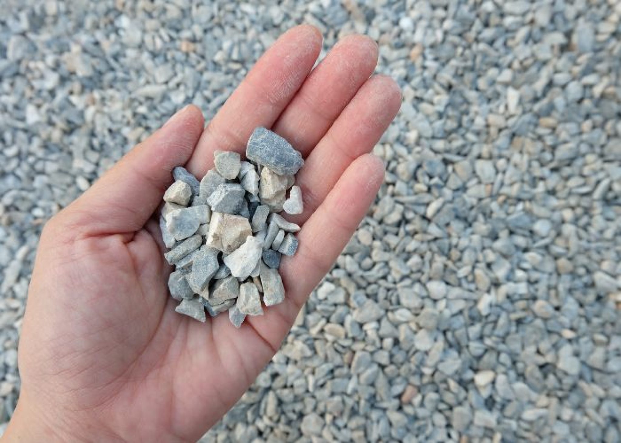 Gravier stabilisé : avantages, conseil et tarif de pose