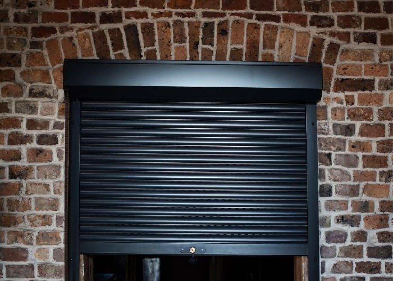 Pourquoi choisir un volet roulant sur mesure