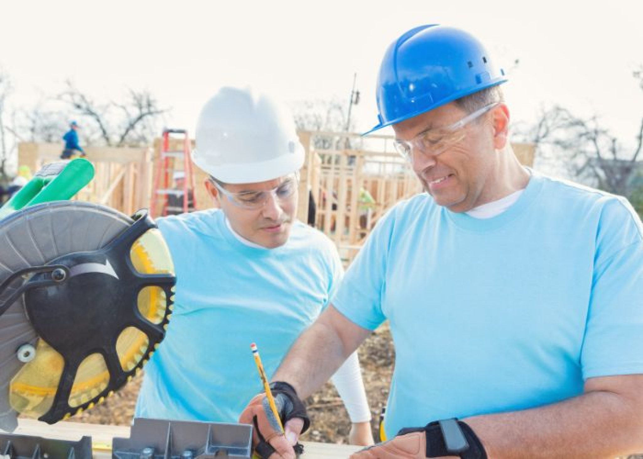 Devenir expert en bâtiment : quelles formations suivre