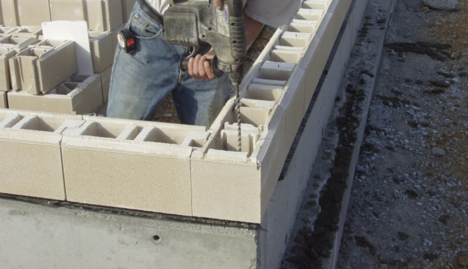 Agglo coffrant : utilisation, avantages et prix