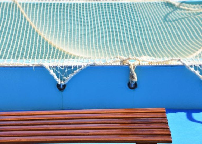 Sécuriser sa piscine : opter pour les barrières et clôtures