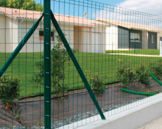 Jambe de force pour grillage rigide : Tout savoir sur cette solution ...