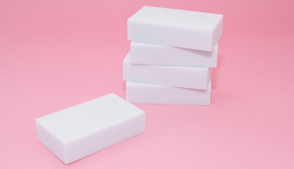 Eponge magique : découvrez là pour un nettoyage parfait