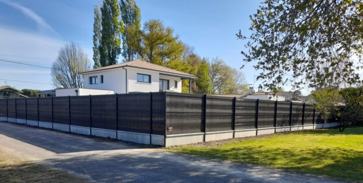 Pose cloture rigide : les étapes à suivre