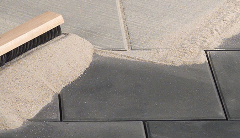 Sable polymère : utilisation, avantages et pose