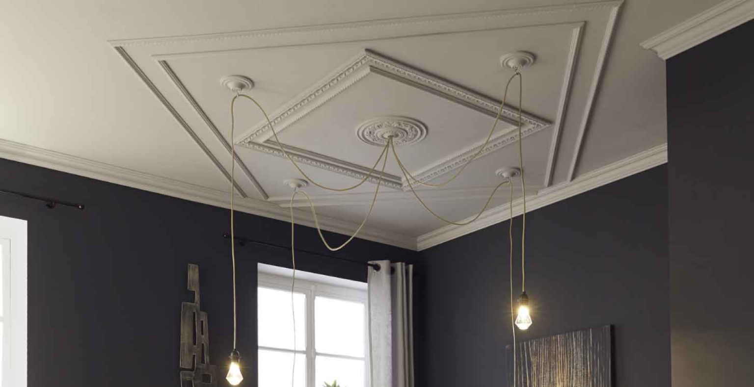 Moulures de Plafond: Transformer Votre Espace avec Style